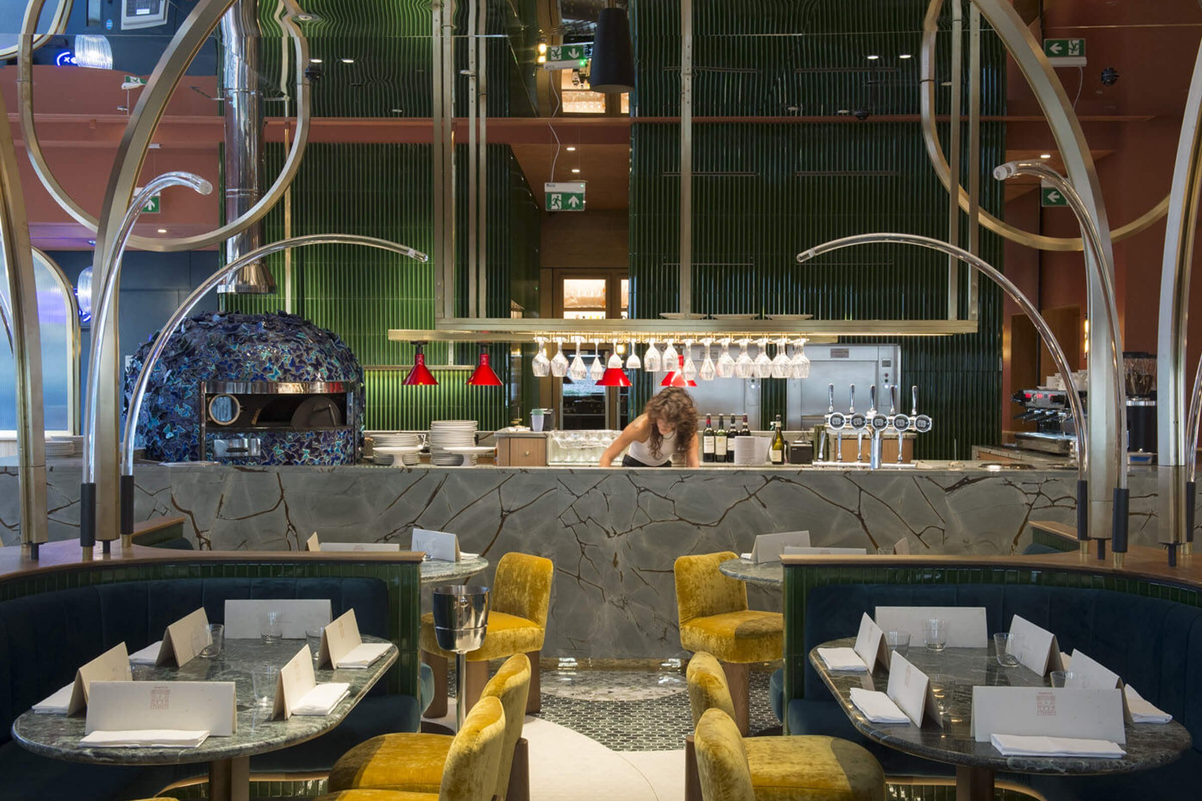 DAROCO RESTAURANT, LONDON